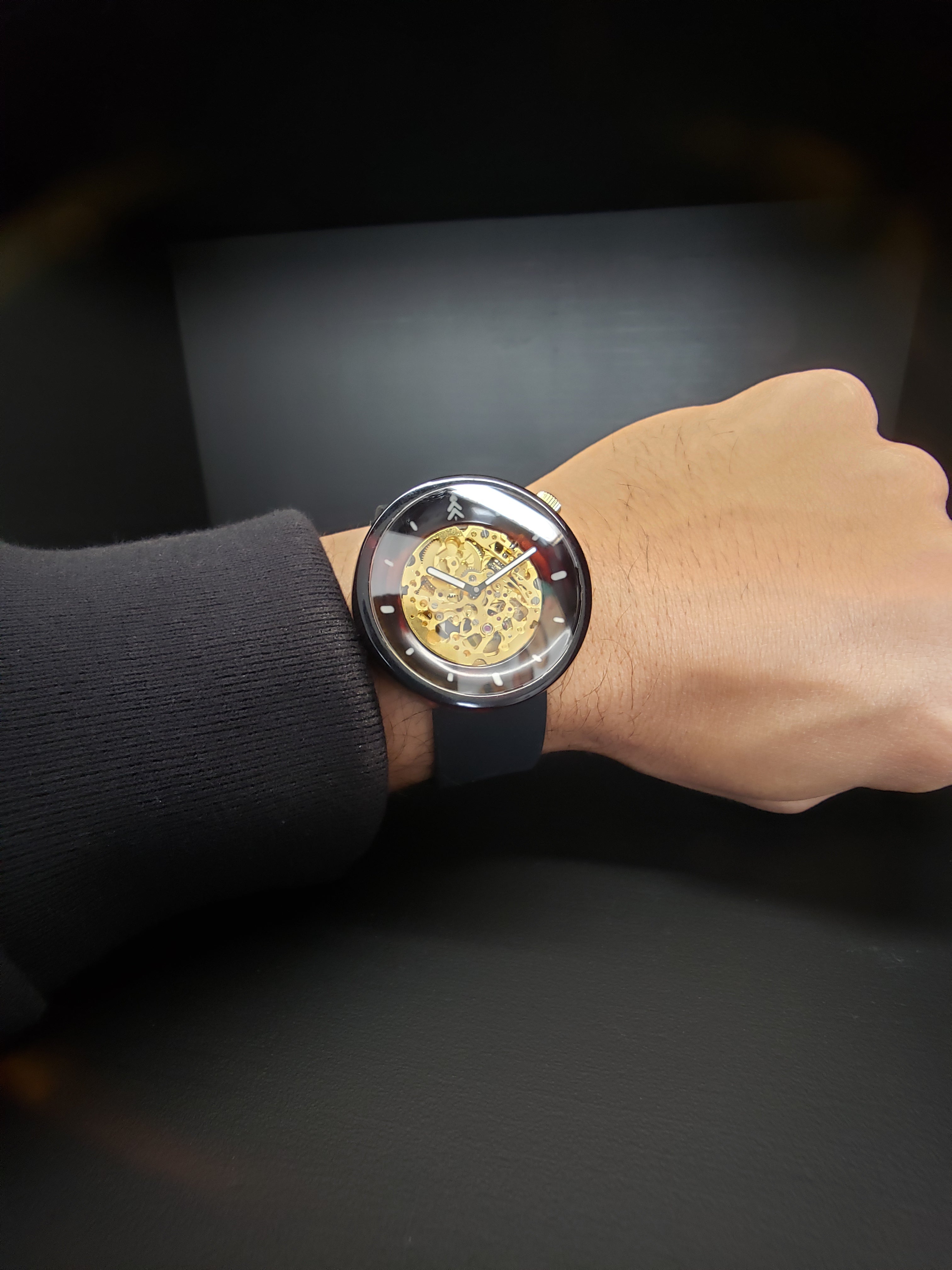 TORTOISE SHELL RESIN WRIST WATCH